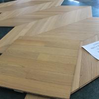 China Natural Chevron Engineered Oak Flooring 530x70x10/4MM AB Grade UV Lacquer for sale