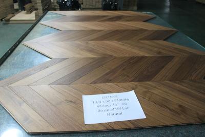 China Natural Walnut Engineered Wood Chevron Flooring Brushed UV Lacquer for sale