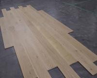 China European Oak Engineered Timber Flooring with 2mm Sliced Oak Veneers in 1900 x 190 x 14MM Size and 25 Years Residential Warranty for sale