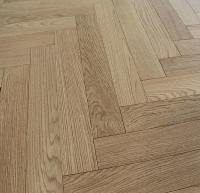 China 600 x 90 x 10MM Natural Vanished Oak Herringbone Parquet Flooring with 25 Years Residential Warranty for sale