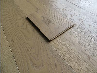 China Popular European Oak Engineered Wood Flooring 490mm-2200mm Length for sale