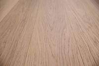 China European Oak Engineered Wood Flooring 1900x190mm 14/3MM AB Grade with Medium Brushed UV Lacquer Surface for sale