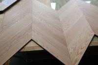 China AB Grade Engineered Red Oak Chevron Flooring with Brushed Surface and Natural Lacquered Finish for sale