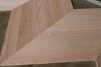 China AB Grade Engineered Red Oak Chevron Flooring with Brushed Surface and Natural Lacquered Finish for sale