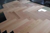 China AB Grade Engineered Red Oak Herringbone Flooring with Brushed Surface and Natural Lacquered Finish for sale