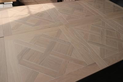 China Versailles Panels Flooring Engineered Oak Panels with Saw Cut Veneers and Customizable Matt Finish for Interior Flooring for sale