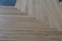 China 55mm Oak Herringbone Parquet Flooring with 4MM Top Veneer and 1200 x 55 x 14MM Size for sale