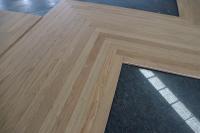 China 55mm Oak Herringbone Parquet Flooring with 4MM Top Veneer and 1200 x 55 x 14MM Size for sale