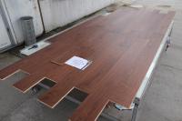 China Handscraped, Brushed American Walnut Multi-layers Engineered Wood Flooring for sale