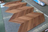 China 90mm Width American Walnut Herringbone Parquet Flooring with 4mm Top Veneer for Elegant Herringbone Wood Flooring for sale