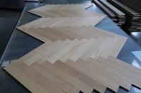 China 10MM Thickness Natural Vanished AB Grade Oak Herringbone Parquet Flooring and Engineered Oak Herringbone Flooring for sale