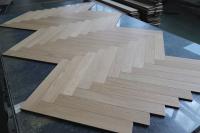 China 10MM Thickness Natural Vanished AB Grade Oak Herringbone Parquet Flooring and Engineered Oak Herringbone Flooring for sale