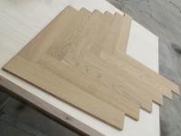 China Prime White Oak Herringbone Engineered Flooring 600 X 90 X 12/3MM Size for sale