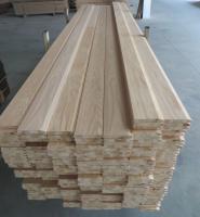 China Unfinished Oak Veneered Bevelled Skirting Board With Finger Joint Fir Core for sale