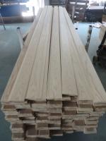 China Unfinished Oak Veneered Bevelled Skirting Board With Finger Joint Fir Core for sale