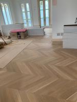 China Big Size 775 x 125mm Chevron Oak Engineered Wood Flooring with 25 Years Residential Warranty and E0 Formaldehyde Emission for sale