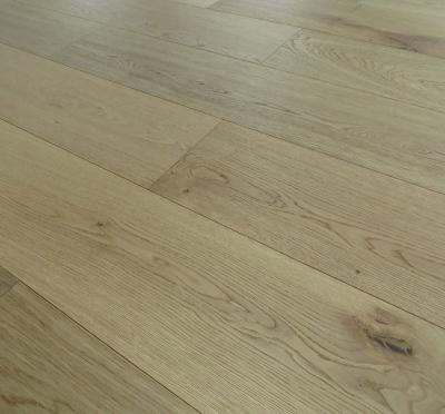 China 240mm Wide Natural Oak Engineered Wood Flooring with 25 Years Residential Guaranty for sale