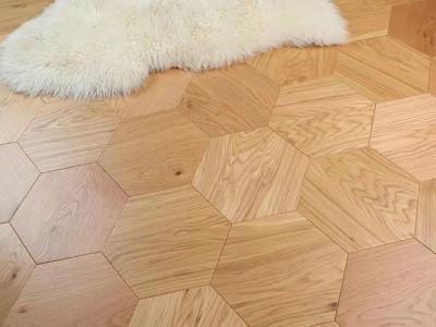 China 260 * 300 * 15MM Hexagon Wood Tile Flooring Hexagon Oak Parquet Flooring 89002-A for sale