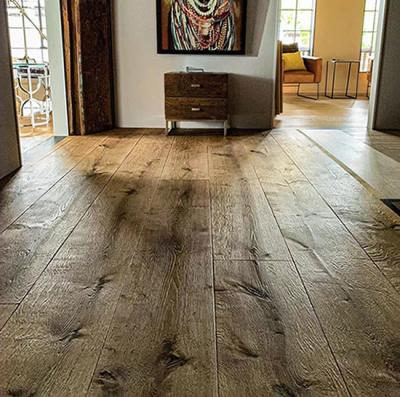 China Distressed Antique Wide Plank Oak Engineered Floor Size 4000 X 300MM for sale