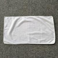 China Custom Logo Microfiber Beach Towel 70x140cm Soft Feel Promotional Bulk for sale