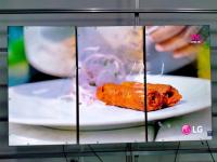 China 49 Inch LCD Digital Signage Video Wall LED Backlight 2x2 Ultra Slim 3.5mm Narrow Border for sale
