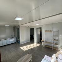 China Fullking 20ft Expandable Container Home - Modular Prefab House with Slide-Out Sections for Residential and Commercial Use for sale