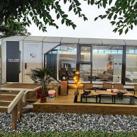 China Oasis Series Prefabricated Steel Container House 20ft for Vacation Villa Hotel Studio Flat for sale
