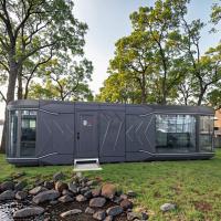 China Modern Capsule Mobile Home 45dB Noise Reduction Wind Pressure Class 9 Customizable for sale