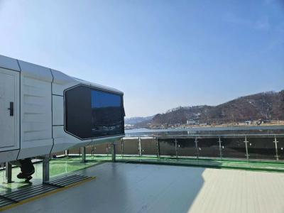 China Customized Capsule House Portable Sleeping Cabin For Seaside Hotel for sale