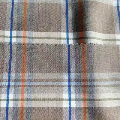 China Yarn Dyed Plaid Fabric 160 GSM 57/58 Inch for Summer Shirts and Dresses for sale