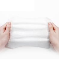 China Non-Woven  Comfortable Cleaning Paraben Free Baby Wet Wipes with ISO Certificate for sale