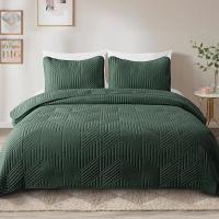 China Ultrasonic Quilt Bedding Set Queen Size 3 Pieces Soft Microfiber Geometric Coverlet All Season for sale