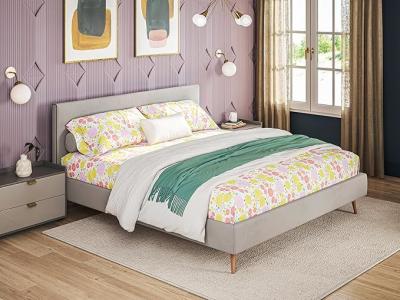 China Super Soft Wrinkle Resistant Microfiber Bedding Set Light Floral Queen Size 4 Piece for sale