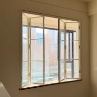 China Customized Aluminum Alloy Folding Window Doors Stainless Steel Modern Design Soundproof UV Protection Kitchen Use 5-Year for sale