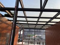China Energy Efficient and UV Resistant Sunroom with Customizable Design for Year-Round Comfort for sale
