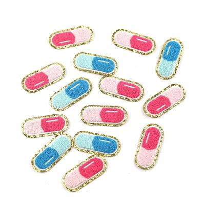 China Custom Iron On Chenille Patches 0.8mm to 3.5mm Thickness Merrowed Edge for Clothing for sale