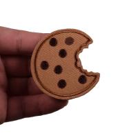 China Custom Embroidered Iron On Patches Applique Sewing Accessories 5x5 cm for sale