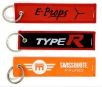 China Custom Woven Polyester Keychain 130x30mm Promotional Fabric Tag with Durable Merrowed Border for sale