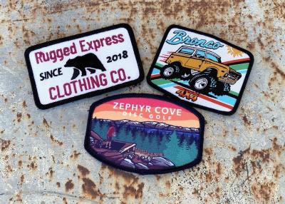 China Custom Dye Sublimation Heat Transfer Patch 100pcs MOQ Shrink Proof for T Shirt Logo for sale