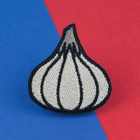 China Garlic Clove Embroidered Iron On Patches 2.5cm Twill Felt Velvet Backgrounds Custom for sale