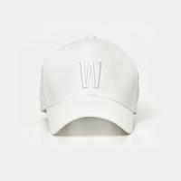 China Baseball Cap Style White Embroidered Logo Cap With Logo Adjustable Strap Closure for sale