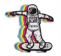 China Custom Iron On Embroidery Patches 100pcs per Bag Merrowed Border Dry Cleanable for sale