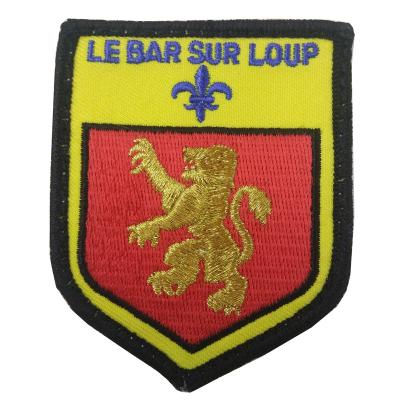 China Custom Embroidered Iron On Patches Self Adhesive T Shirt Accessories DIY 50pcs Low MOQ for sale