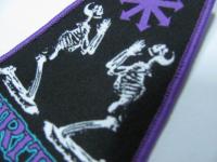 China Custom Woven Patches Iron On Self Adhesive Shrink Proof 100 Pcs MOQ Polyester for sale
