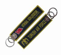 China Custom Embroidered Twill Fabric Woven Keychain Business Gift with Logo 100pcs MOQ for sale