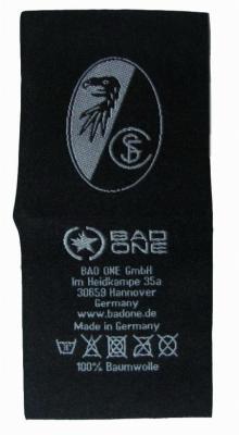 China Custom Woven Clothing Labels Sewing On Soft Edge Durable Dry Cleanable 1000 Pcs for sale