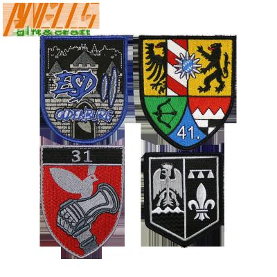 China Iron On Backing Twill Fabric Custom Embroidered Patches for sale