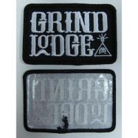 China Custom 75% Embroidered Twill Patches with Iron On Backing 100pcs MOQ for sale