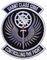 China Custom Embroidered Patch Iron On Heat Cut Border Twill 7C Colors OEM for sale