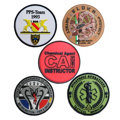 China Custom 2D 3D Soft PVC Patch with Pantone Color Silkscreen Printing 50pcs MOQ for sale
